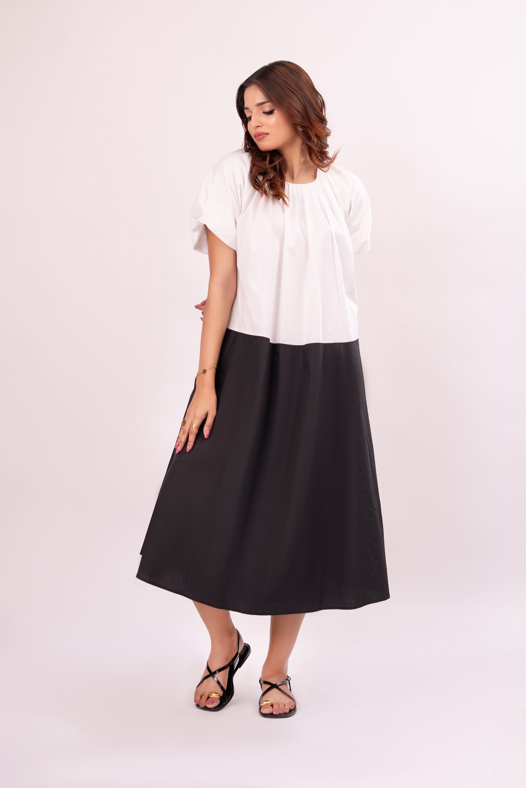 Monochrome Muse – Mphasis